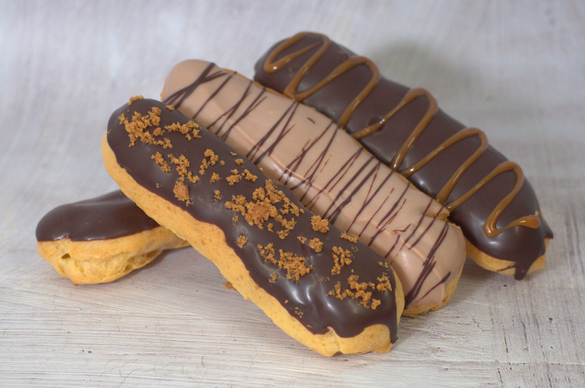 Cannoli, Eclair, Cookies & Slices